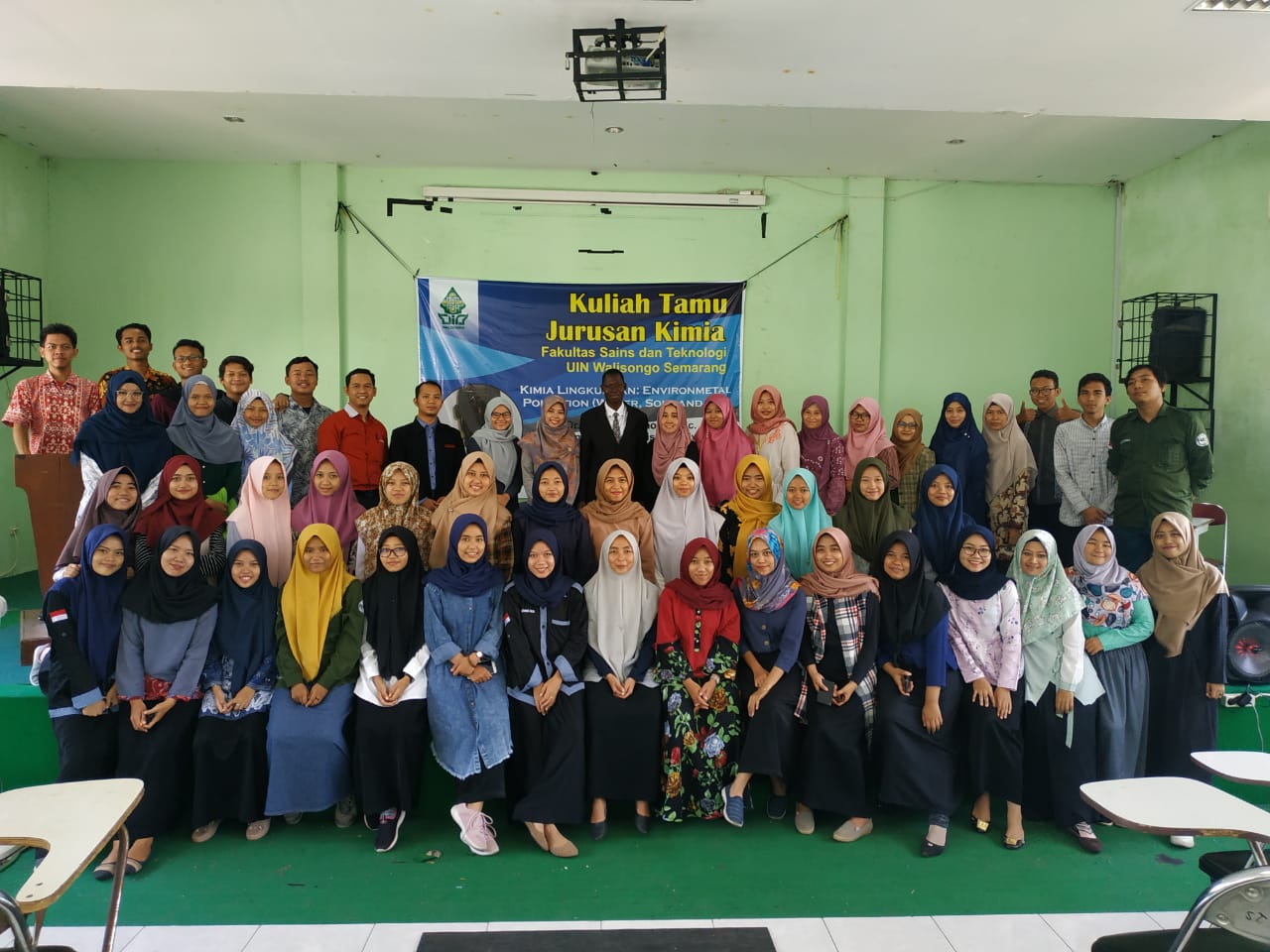 Kuliah Tamu Asisten Prof dari University Joseph Ki Zerbo di Jurusan Kimia Fakultas Saintek UIN ...